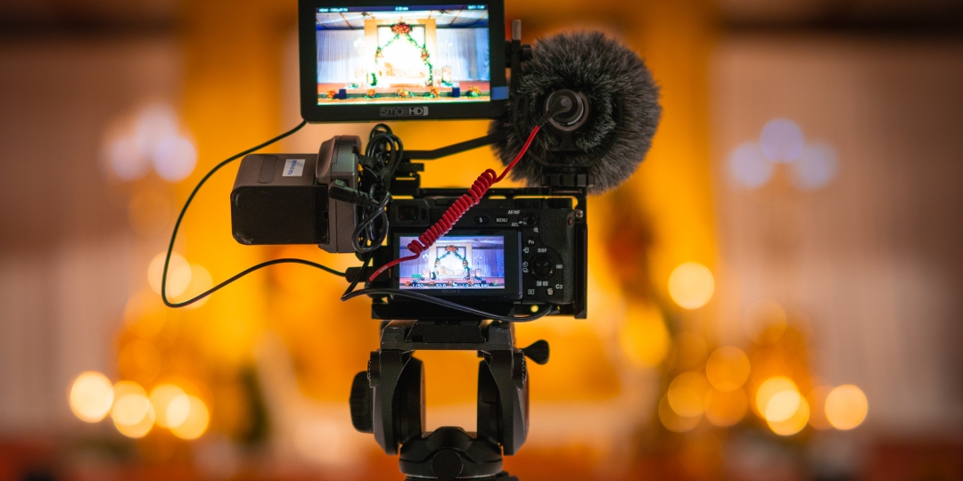 Full-Fibre Broadband - Speeds Up To 900Mbps | County Broadband